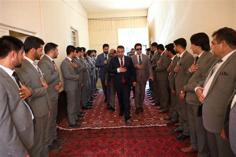 دیدار رئیس عمومی اداره ملی احصائیه و معلومات از مرکز توزیع تذکره الکترونیکی هرات محترم احمد