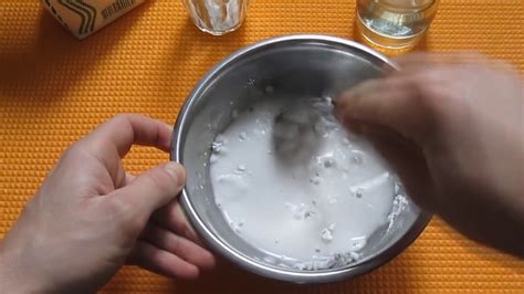 КАК СДЕЛАТЬ НЕНЬЮТОНОВСКУЮ ЖИДКОСТЬ В ДОМашних УСЛОВИЯХ - YouTube