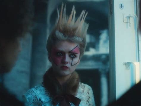 Game Of Thrones Maisie Williams Looks Unrecognisable In Pistol Trailer