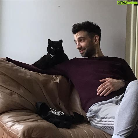 Jay Baruchel Wiki Biography Age Gallery Spouse And More