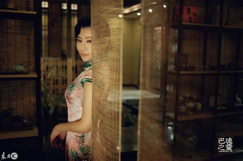 旗袍美女古風古韻一樣的閒情雅致不一樣的詩情畫意 每日頭條