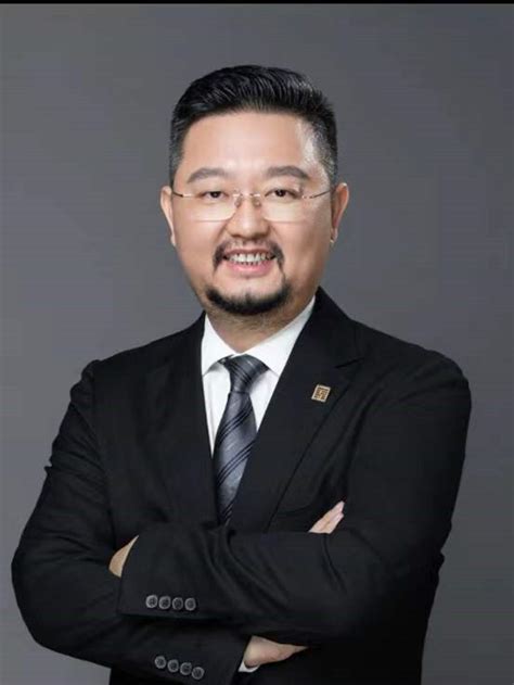泰和泰律师事务所成立于 2000 年 是一家大型的特殊普通合伙制律师事务所已经发展成为中国中西部最大的律师事务所及全国知名律师事务所之一
