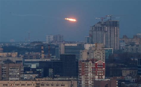 Ракетна атака на Київ у місті працює ППО ОНОВЛЕНО Вечірній Київ