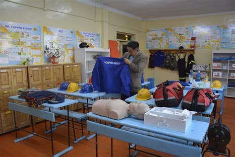 Завхан аймгийн ерөнхий боловсролын бүх сургууль гамшгаас хамгаалах сургалтын танхимтай болжээ