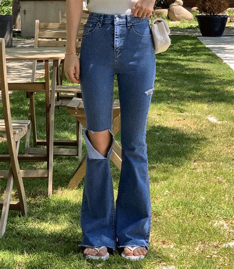 체형보정슬림핏 라니 데미지 부츠컷 데님팬츠 찢청 트임 청바지 무파진 슬림핏 하이웨스트 스판 신축성 진청 여름데님팬츠 에이블리