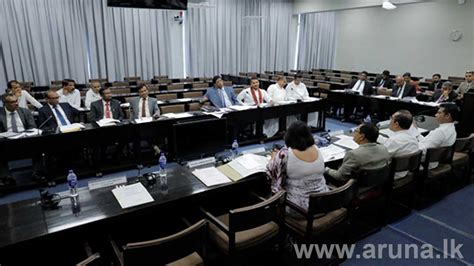 ආංශික අධීක්ෂණ කාරක සභා 7ක් ස්ථාපිත කිරීමට තීරණයක් අරුණ