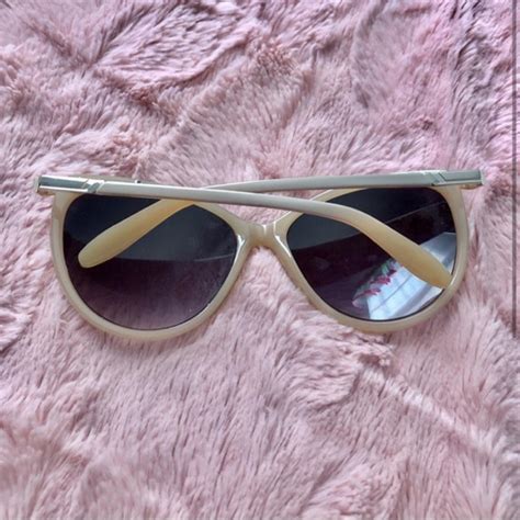Express Sunglasses Never Worn Great Depop