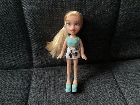 Retired Or Vintage Cute Lil Bratz Mini Cloe 5 Inch Doll With Original