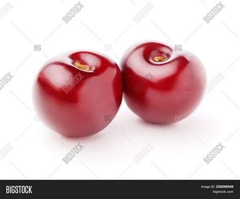 Imagen Y Foto Cherry Isolated Prueba Gratis Bigstock