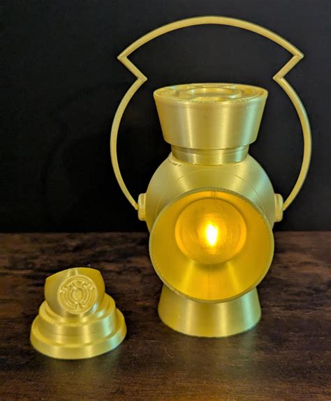 Green Lantern Power Battery Scaled Replica With Light Up Feature
