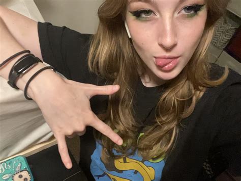 Kim 🐈‍⬛💗 Angelknives13 Twitter