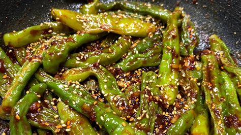 [sub] 꽈리고추볶음 아직도 쪄서 드시나요 앞으로 이렇게 볶아서 흰쌀밥에 얹어 드셔보세요 밥반찬 걱정이 순식간에 사라집니다