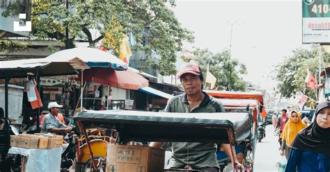 Foto Zum Thema 상자와 마차를 타고 남자 Kostenloses Bild Zu Transport Auf Unsplash