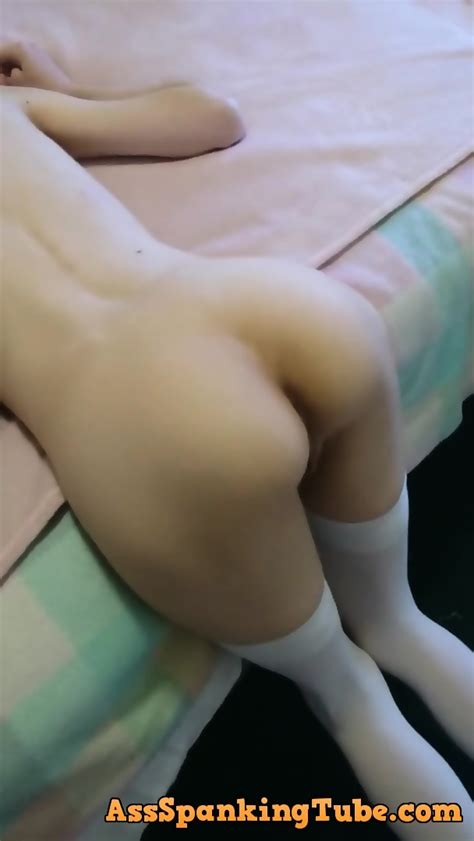 Spanking My Girlfriend Amateur Lesbian Spanking Eporner
