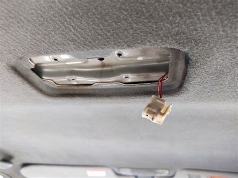 Как снять плафон освещения в салоне — Toyota Camry V40 2 л 1998 года электроника Drive2