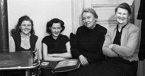 Una Familia Destruida Por El Nazismo En La Que Los Hombres “son Invisibles” Y Ser Mujer Es “un