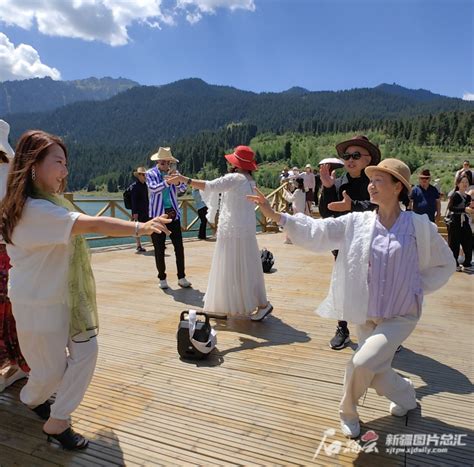 第六届中国新疆国际民族舞蹈节 韩国舞者醉心天池山水 天山网 新疆新闻门户