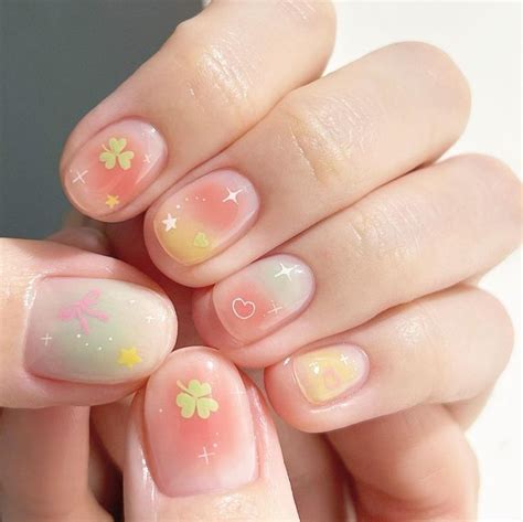 Pin By 밍밍 On 옷 Hello Nails Stylish Nails Art Gel Nails