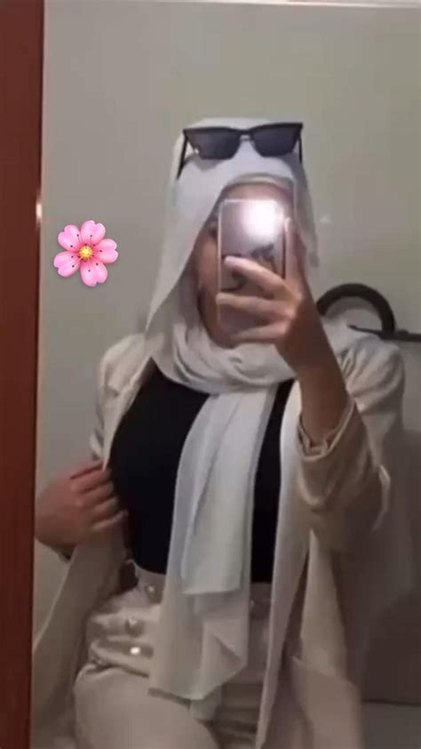 Pin By Hasina Azimi On Idea Pins By You Mirror Selfie Selfie Scenes