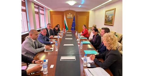 МЗХ обсъди с делегати от САЩ прилагането на европейския регламент за внос и износ от ЕС