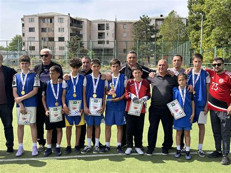 სსიპ ილია ჭავჭავაძის სახელობის ქალაქ ხაშურის N3 საჯარო სკოლა Added A New სსიპ ილია