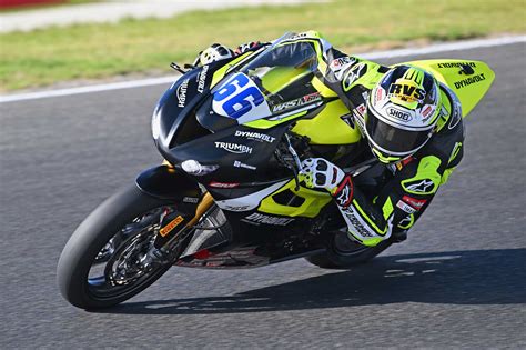 Nikki Tuuli Shoei® Europe