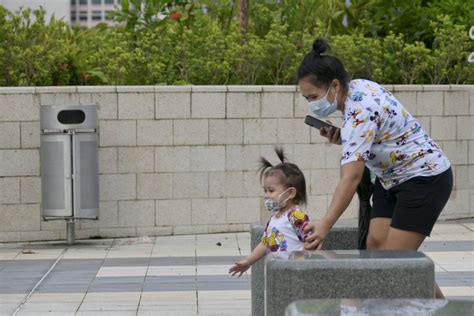 外傭工資｜外傭團體晤勞工處 要求每月人工增至6300元、增食物津貼：人工貶值無錢退休做到死 星島日報