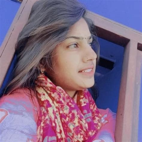 👑ਕੋਮਲ 😎 its komal rajput 6164 threads say more