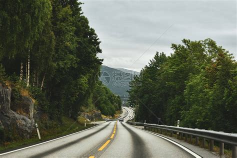 挪威松莫尔地区挪威西部最北部莫雷奥格罗姆斯达高清图片下载 正版图片506131915 摄图网