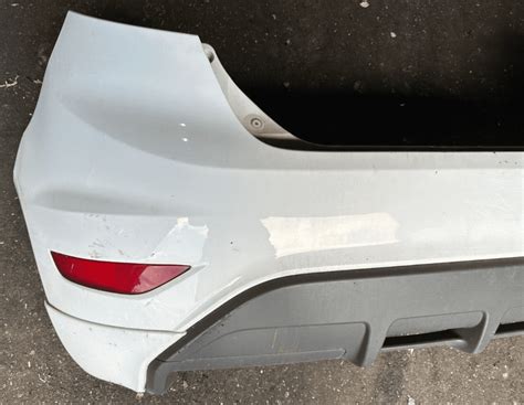 Genuine Ford Fiesta Mk7 Zetec S St Back Rear Bumper Frozen White 2008