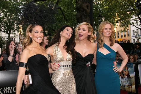 Kristin Davis Weighs In On Kim Cattrall Sex And The City Drama