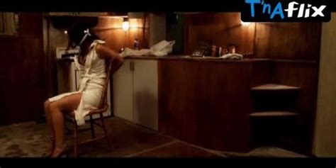 Cristina Brondo Sexy Scene In Penumbra