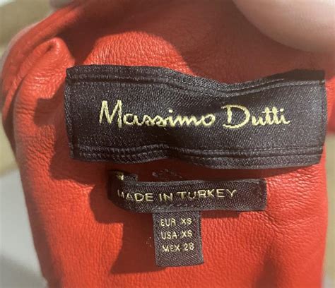 Шкіряна куртка — ціна 800 грн у каталозі Куртки Купити жіночі речі за доступною ціною на Шафі