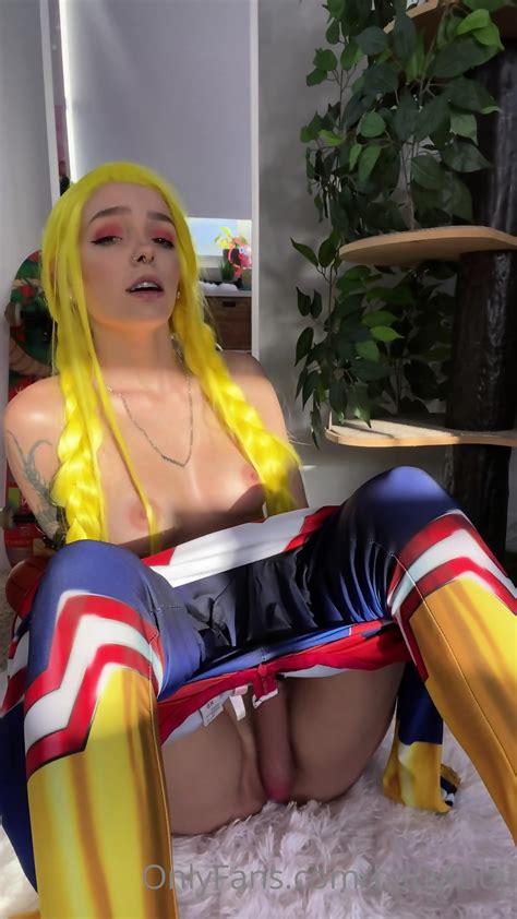 Delicious Busty Blonde Masturbating Eporner