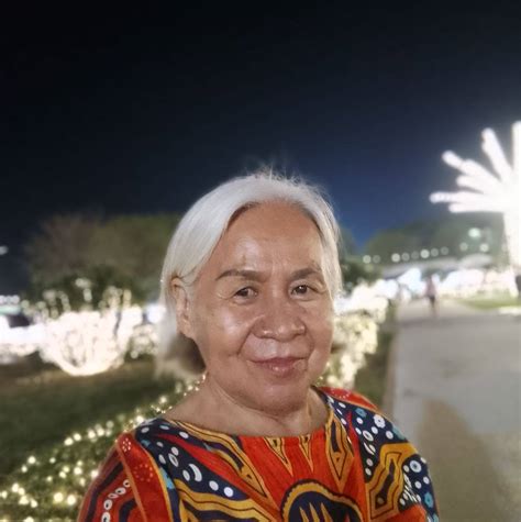 หนังสือพิมพ์ คุณจิว วารีทิพย์ขจร ประธานกรรมการ หจก ศรีรุ่งเรืองกาญจนบุรี นายพรชัย วารีทิพขจร