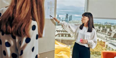 What Is A Knowledge Worker And What Do They Do Ibm Blog