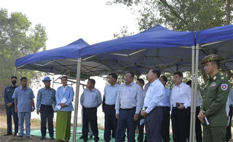 နိုင်ငံတော်စီမံအုပ်ချုပ်ရေးကောင်စီဥက္ကဋ္ဌ နိုင်ငံတော်ဝန်ကြီးချုပ် ဗိုလ်ချုပ်မှူးကြီး မင်းအောင်လ