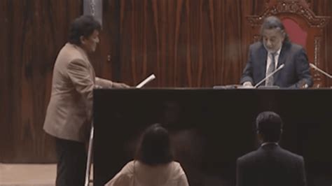 නවක මන්ත්‍රීවරුන් සිව්දෙනෙකු නියෝජ්‍ය කථානායක ඉදිරියේ දිවුරුම් දෙයි Today News Lk