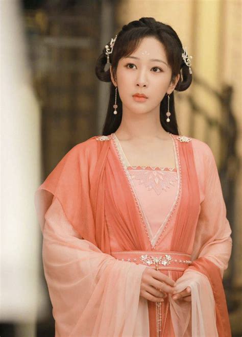 明星杨紫写真合集娇美佳人花容月貌 搜狐大视野 搜狐新闻