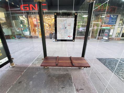 Cta Bus Stop In Chicago R Hostilearchitecture