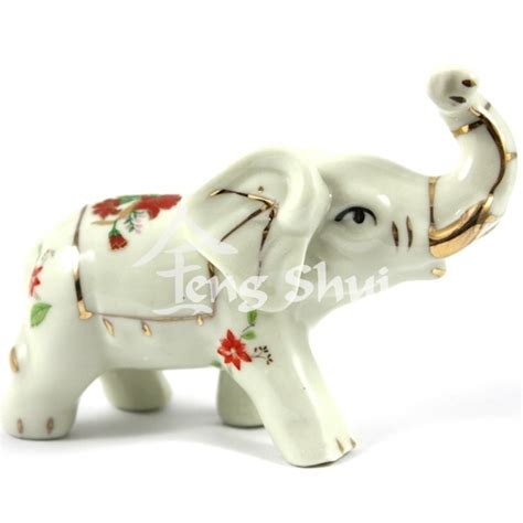 Slon Pro štěstí Porcelán Výška 9 Cm Obchod Feng Shui Cz