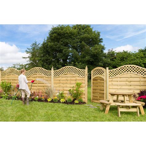 Trellis And Fencing Taverham Garden Centre