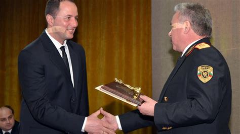 Отличиха най добрите столични пожарникари Новини бг