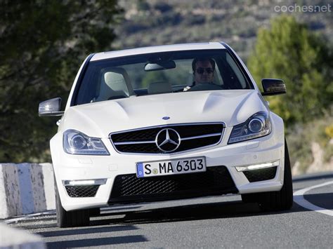Reseñas Del Mercedes Benz Cl63 Amg 2013 Un Lujo Sobre Ruedas Para Los