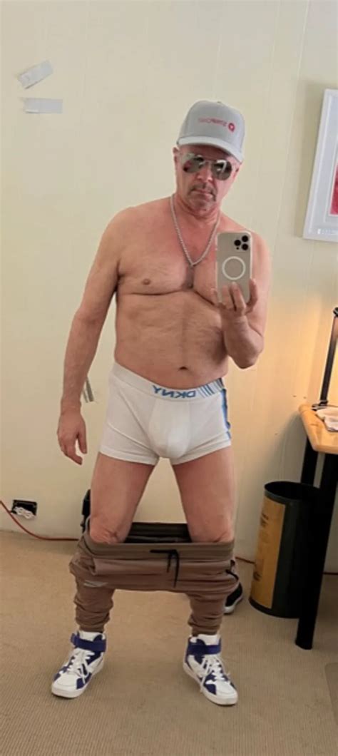 Brown Gym Pants Horny Nude Pics Xhamster