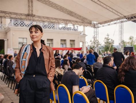 რა ღონისძებას დაესწრო საქართველოში მყოფი მაკა ასათიანი და როგორ გამოიყურება ქართველი ლამაზმანი