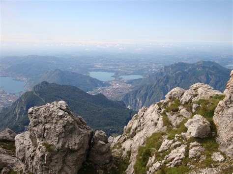 In Grignetta Dalla Cresta Cermenati Lago Di Como E Valsassina