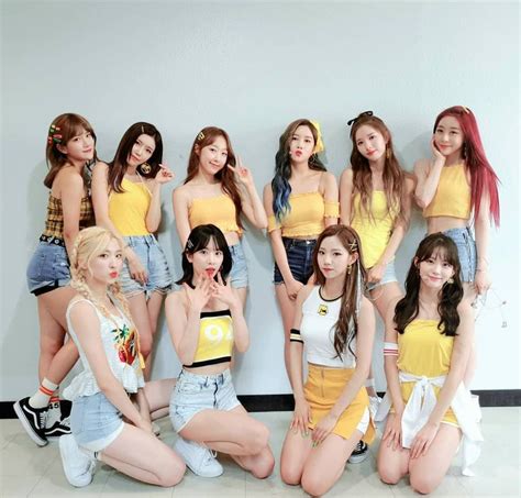 우주소녀💕 On Instagram “💘 190616 인기가요 완료 💘 우주소녀 Boogie Up Boogieup 부기업 우주소녀 부기업 우주소녀