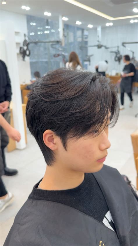 쌤시크블랙 재희쌤 남자리프컷 아이롱펌 안녕하세요 재희쌤입니다 긴 리프컷이 부담스럽다면 해보기좋은 세미리프컷 남자머리 이동욱머리 추천ㅜ Instagram