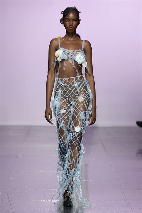 Yuhan Wang Rtw Spring 2024 [photos]